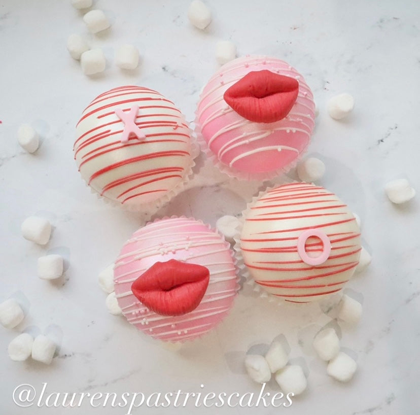 3D LIPS MOLD | Cake Craft Shoppe, LLC